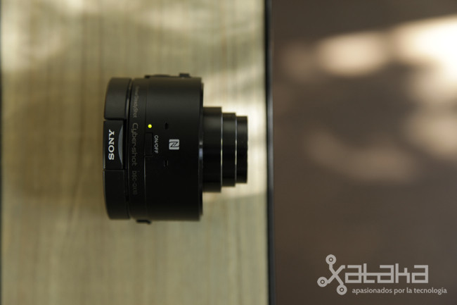 Sony QX10, análisis