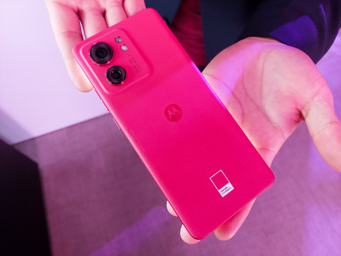 Motorola Edge 40: ficha técnica, características y precio en Colombia