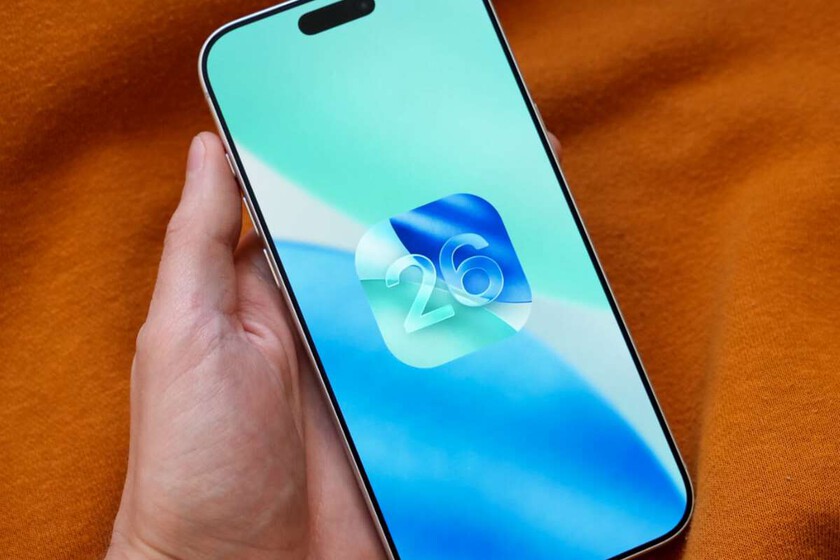 Apple deja de recomendar quedarse en iOS 18. La duda es si merece la ...