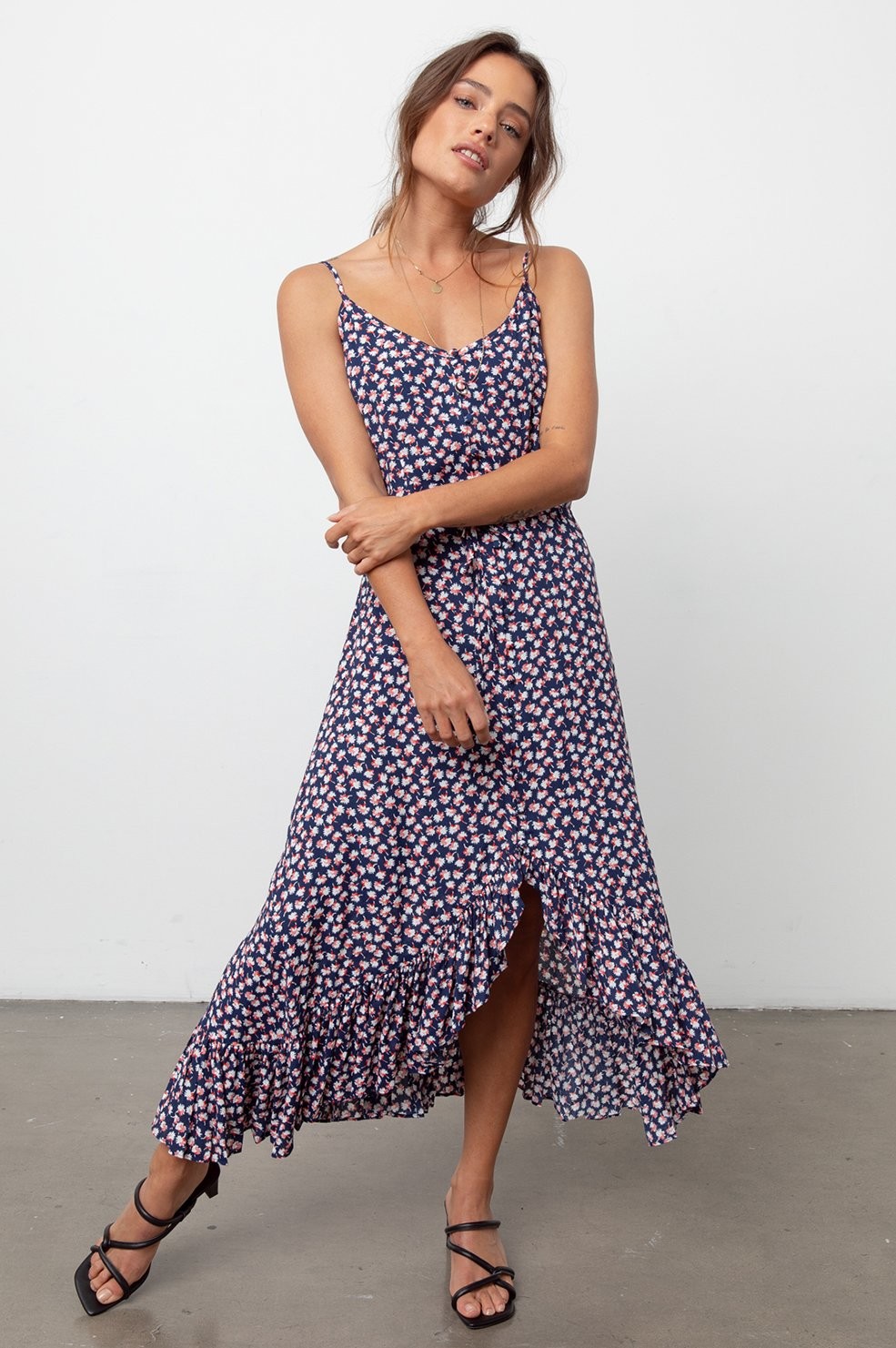 Vestidos, shorts, monos y bañadores son las prendas perfectas para una ...