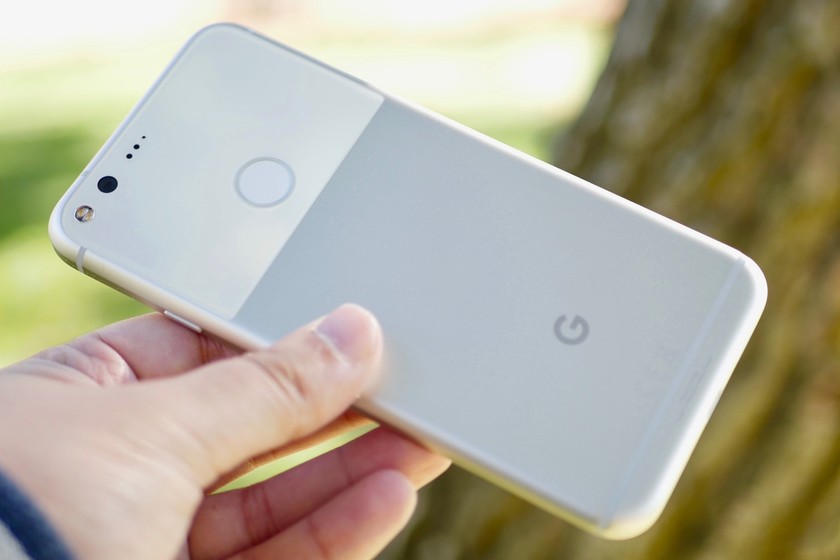 HTC pondrá su granito de arena en el Pixel 2 llevándose el marco táctil ...