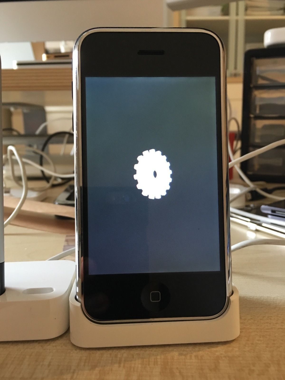 Apple I y iPhone original a subasta: hazte con un trocito de la ...
