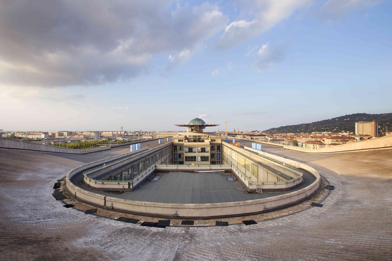 El circuito de pruebas más alucinante está en la antigua fábrica ...