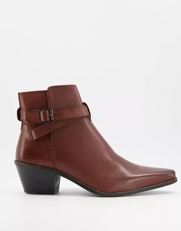 Siete botas con tacón para sumar un poco de altura y mucho estilo a tus ...