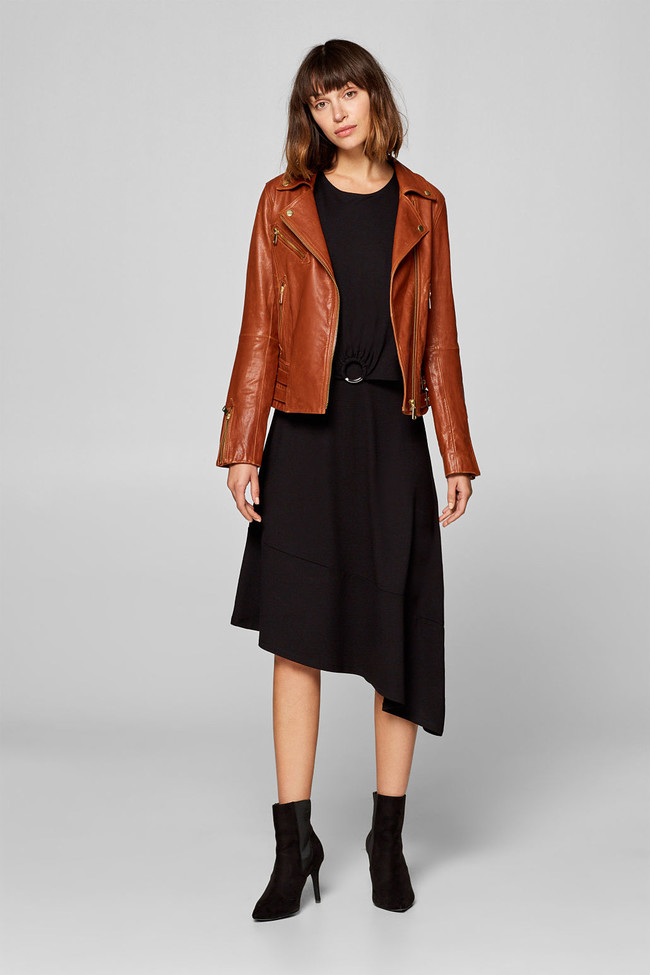 Cómo vestir para una cena informal. Estos 31 looks te darán muchas ideas