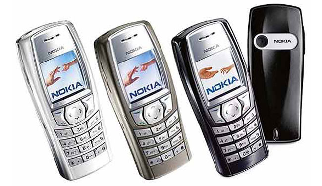 Siete móviles que marcaron el año 2002