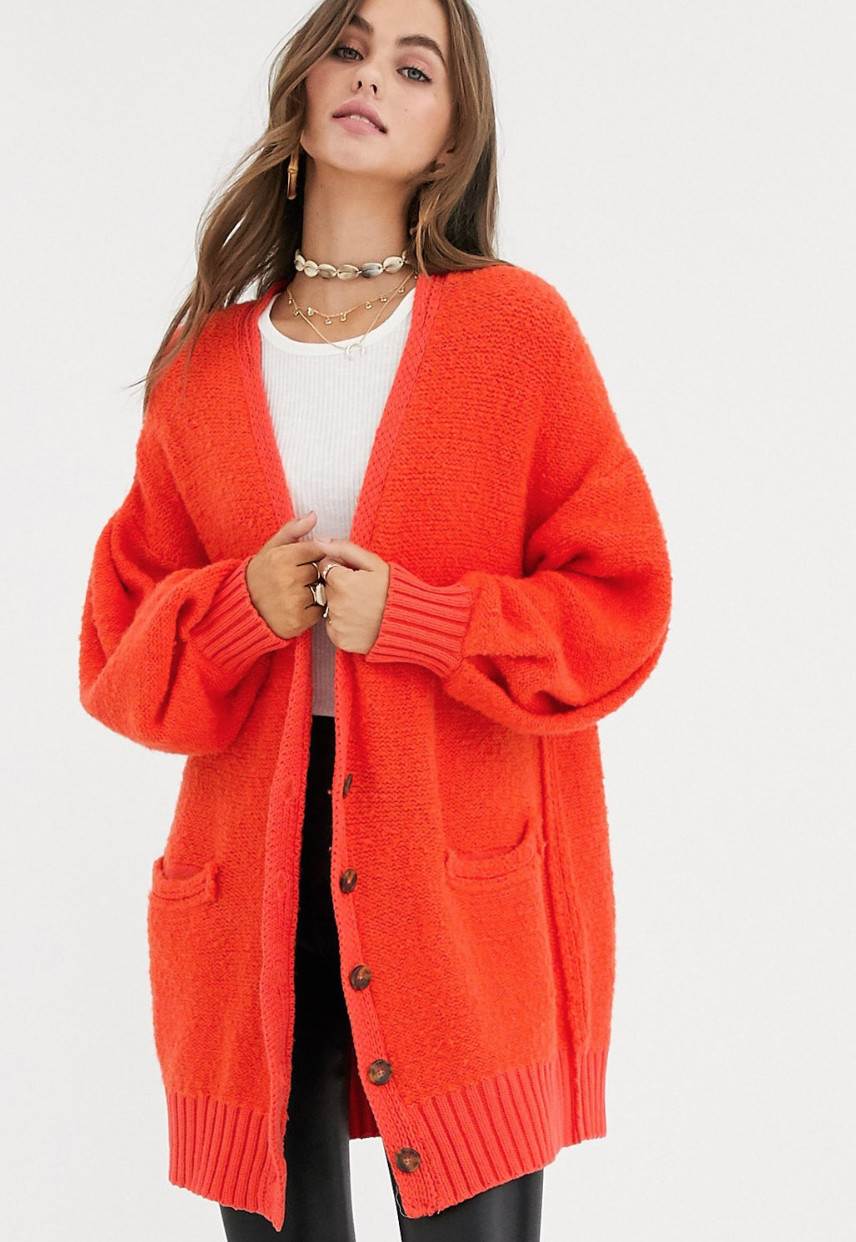 Los cárdigans largos son la tendencia más cómoda y calentita que ...