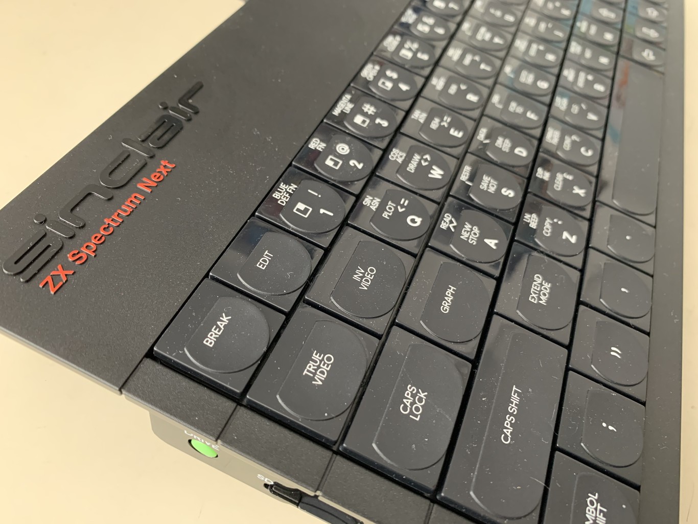 El ZX Spectrum Next es el dispositivo "revival" definitivo: lo he ...