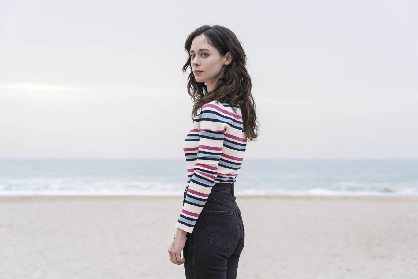 'Alba': todo lo que funciona (y lo que no) en la adictiva serie que ...