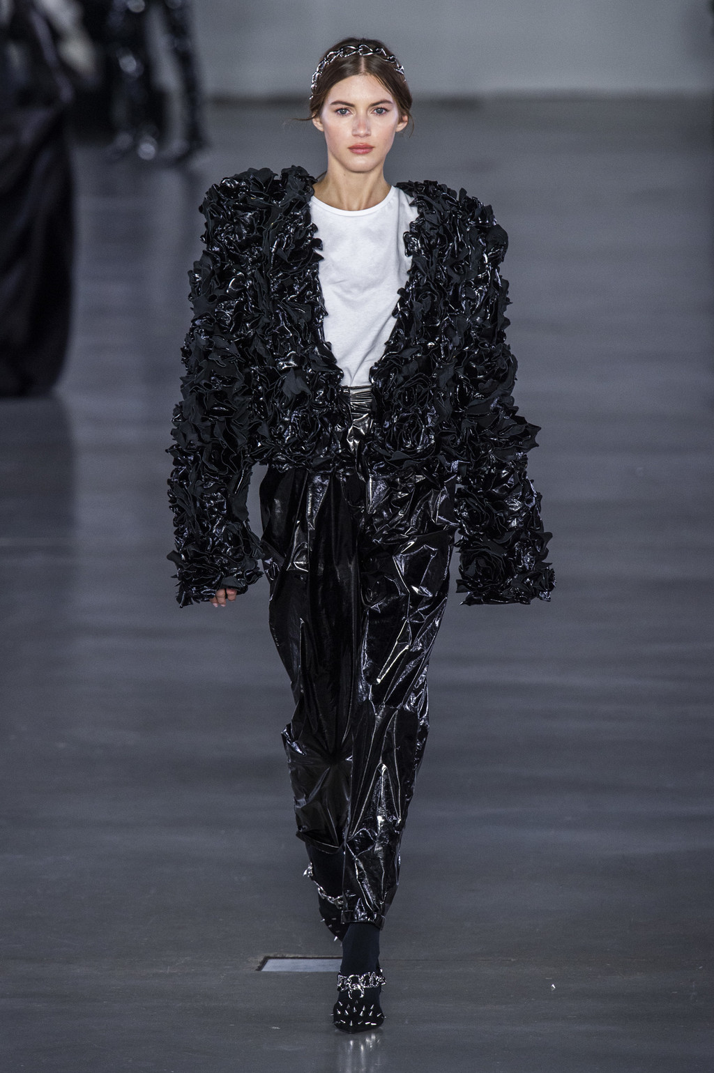 Los mejor del quinto día de la Semana de la Moda de París: Loewe ...