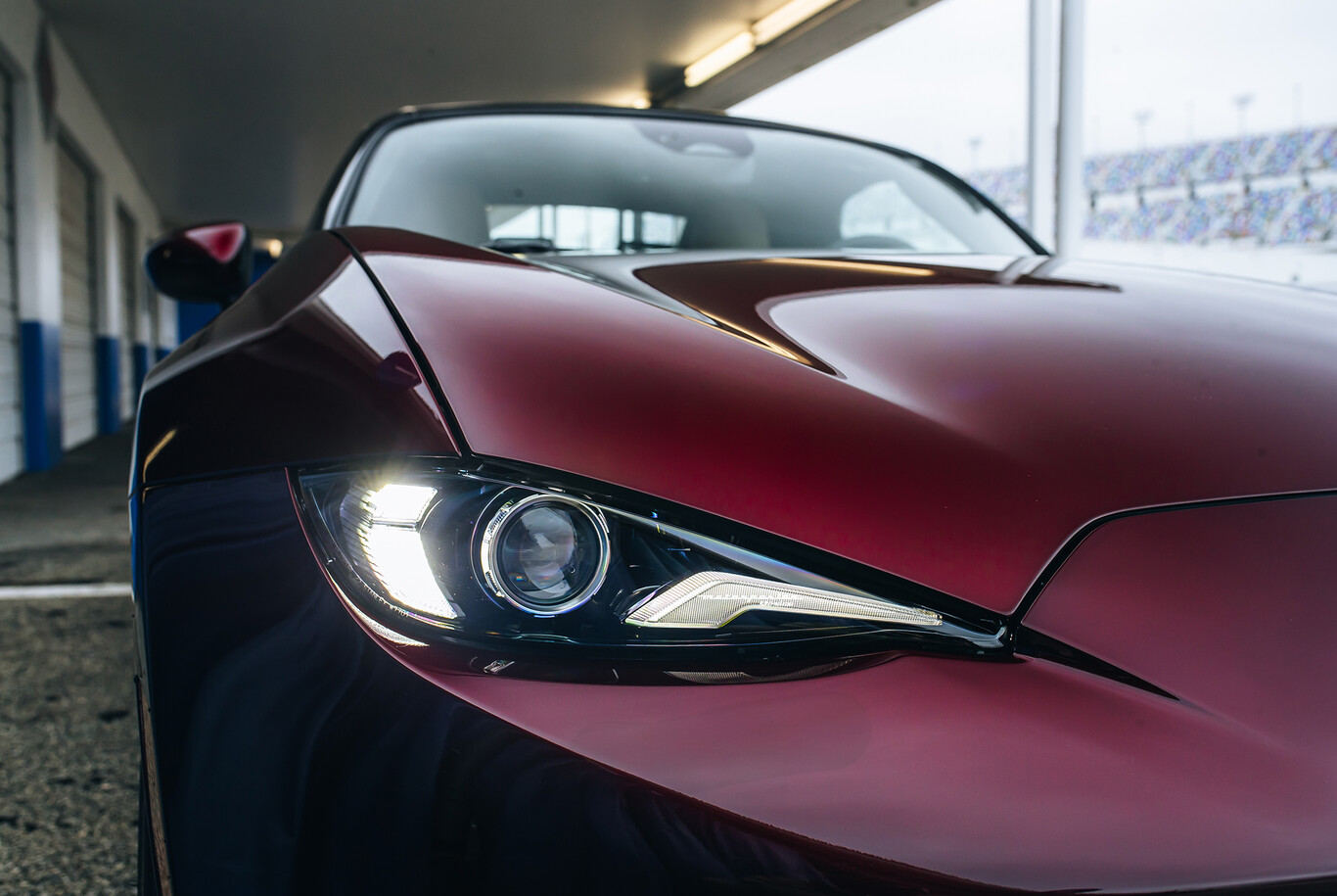 El Mazda MX-5 2025 llega a México con la edición de 35º Aniversario: uno de los roadsters más ...