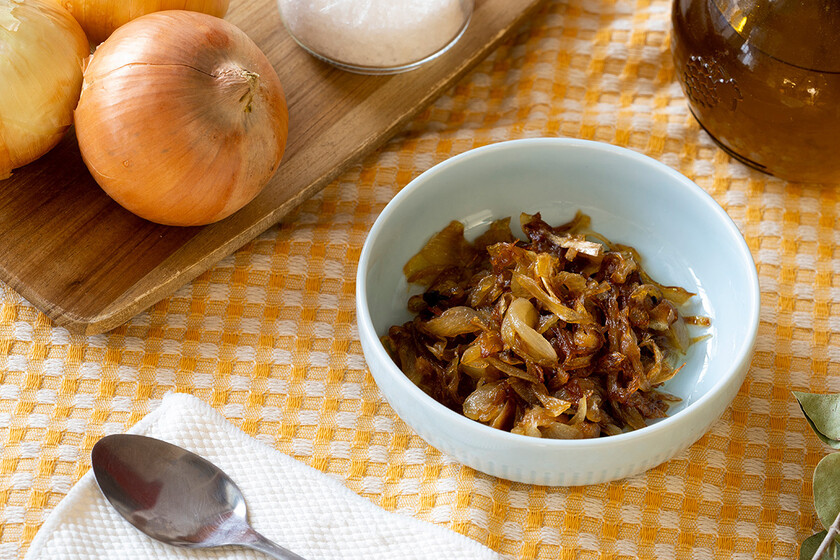 Cómo hacer cebolla caramelizada: receta fácil, rápida y sin azúcar