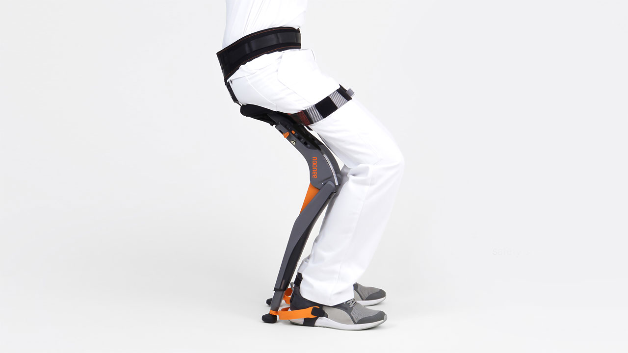 Una silla sin silla: así se define este wearable-exoesqueleto que permite que te sien