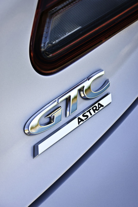 Opel Astra GTC, presentación y prueba en Mallorca (parte 1)