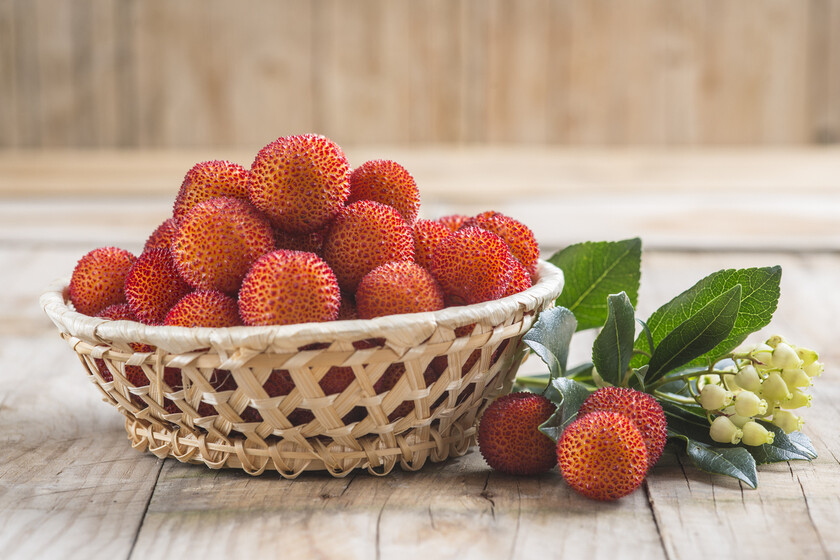 Redescubre el madroño, el dulce fruto mediterráneo que puede tener ...