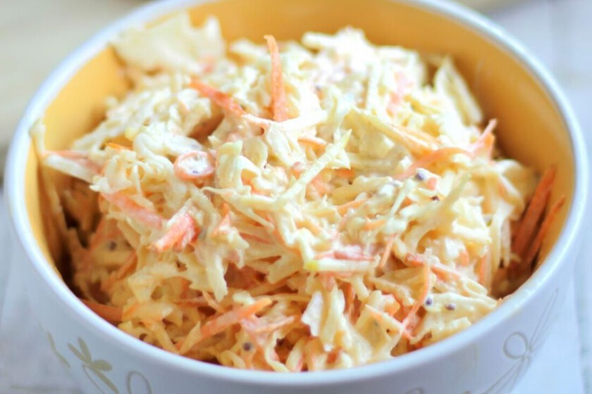 Cómo hacer ensalada de col. Receta americana de ensalada coleslaw