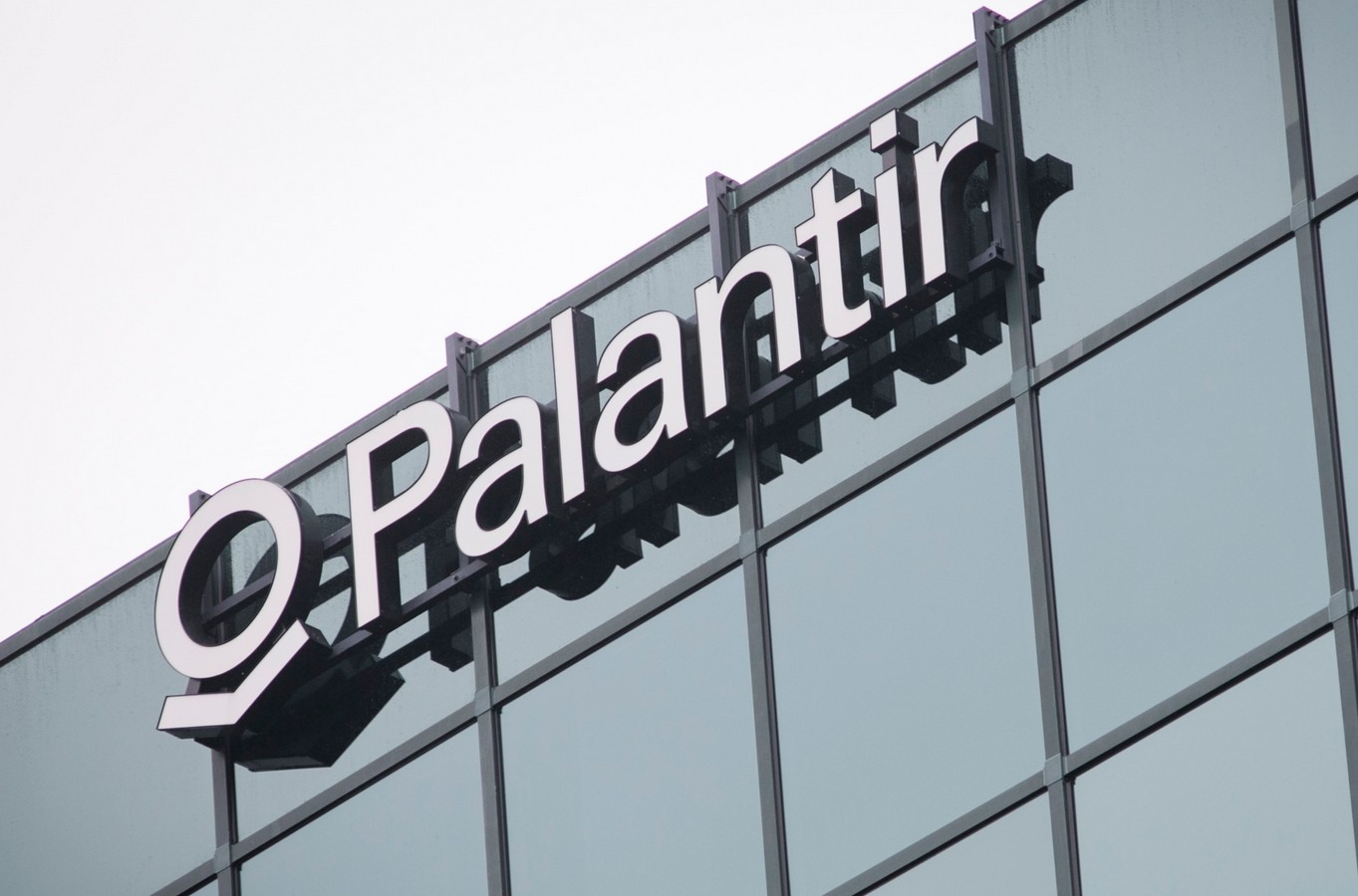 Ni Facebook, ni Google: Palantir sabe tanto de ti que da miedo