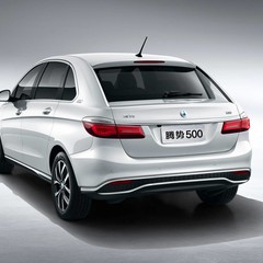 El nuevo coche eléctrico de Daimler y BYD se llama Denza 500... pero es ...