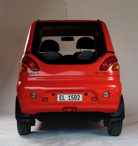 Reva i, un coche eléctrico que llega en julio a España