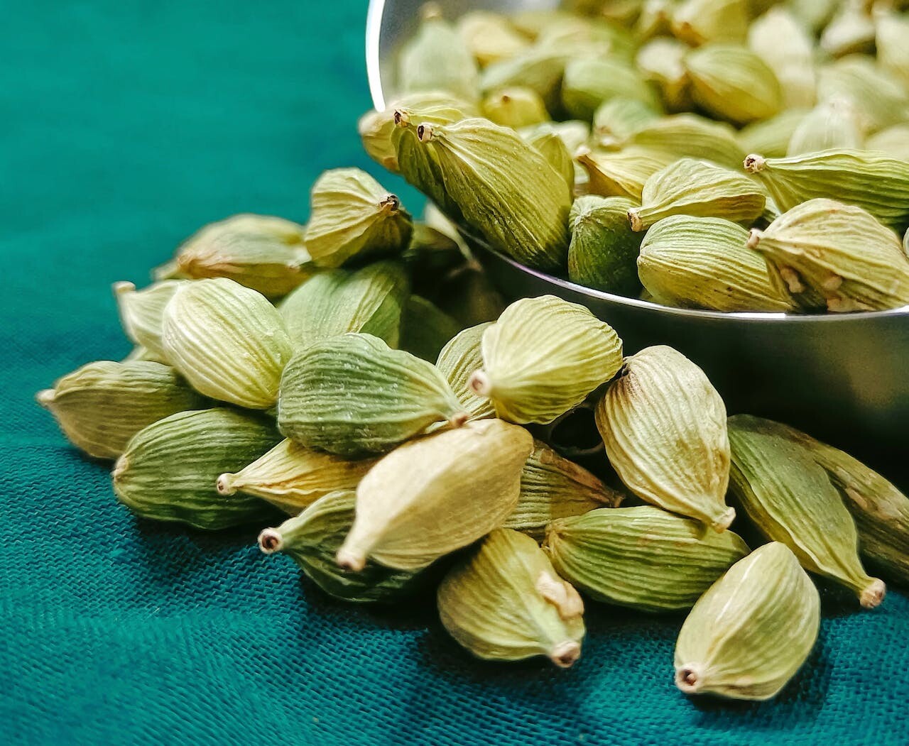 Cardamomo: qué es y cuáles son sus beneficios para nuestra salud
