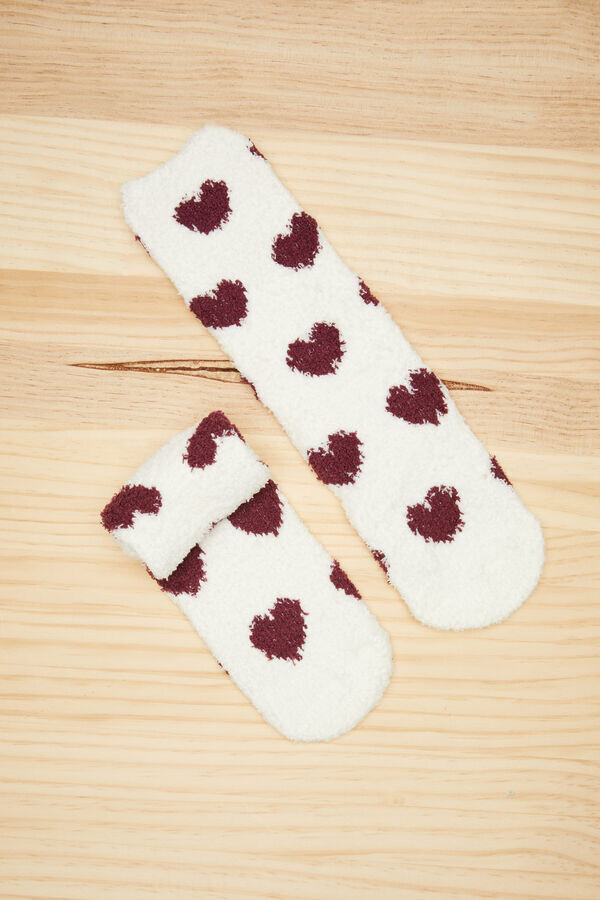 Calcetines fluffy calentitos y polares para andar por casa sin pasar ...