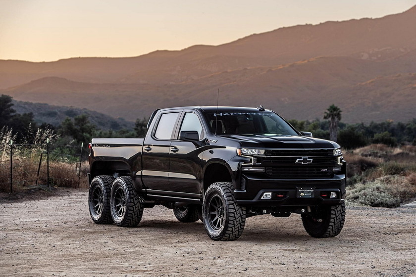 Hennessey Goliath 6x6: una Chevrolet Cheyenne con tres pares de ruedas