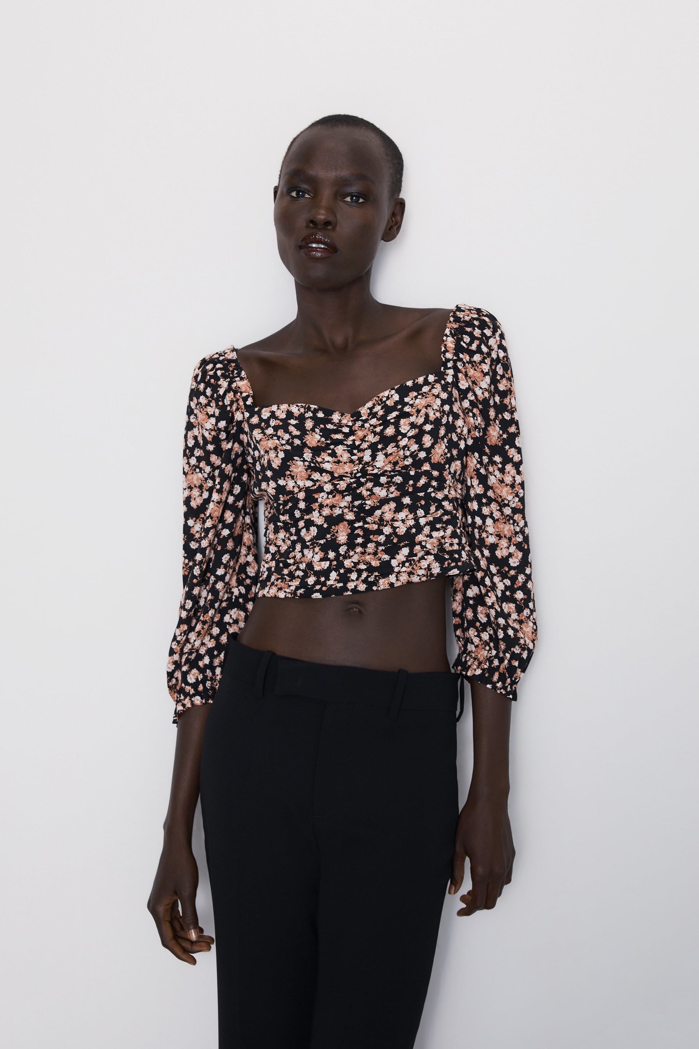 11 tops de la nueva colección de Zara perfectos para lo que queda de ...