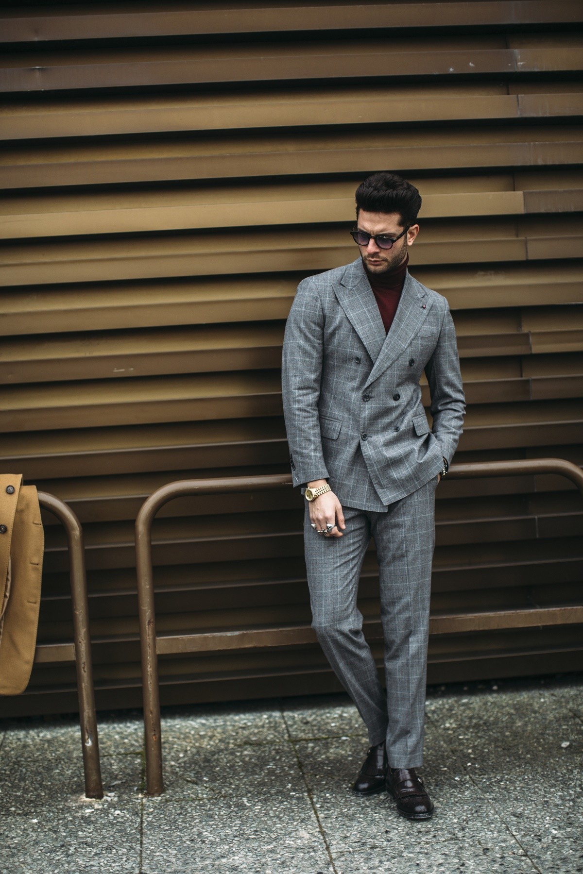 El mejor streetstyle de la semana: cómo combinar un traje gris para que ...