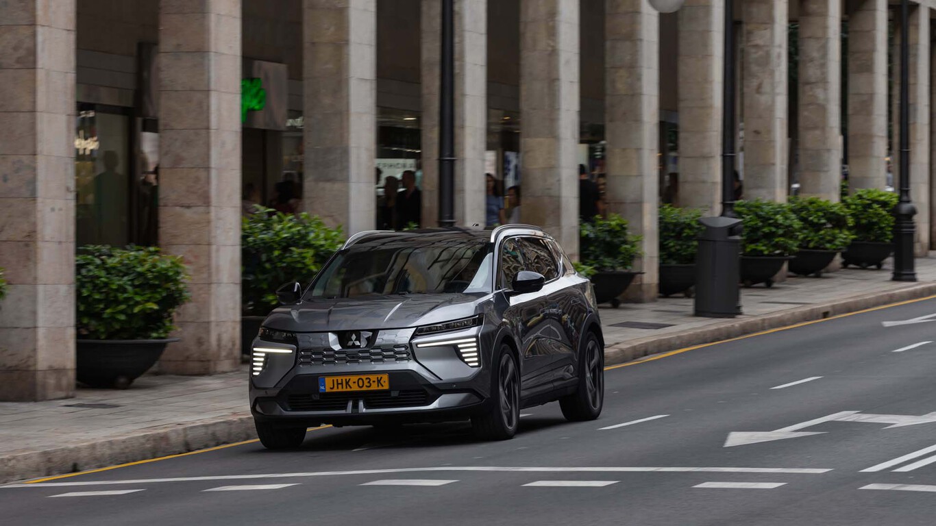 El Mitsubishi Eclipse Cross reconvertido en coche eléctrico ya tiene ...