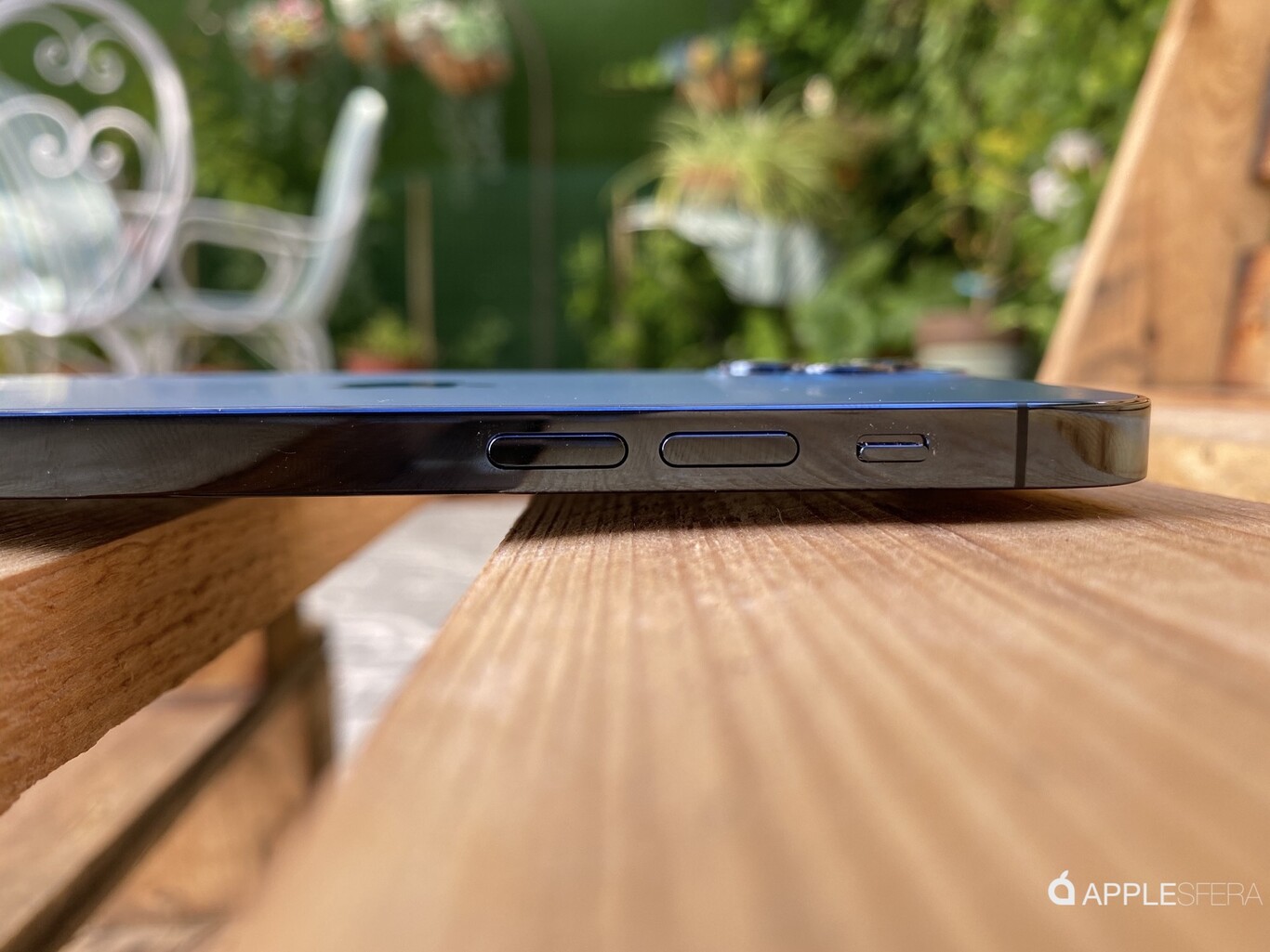 Así luce el iPhone 12 Pro en azul pacífico: el nuevo color de esta ...