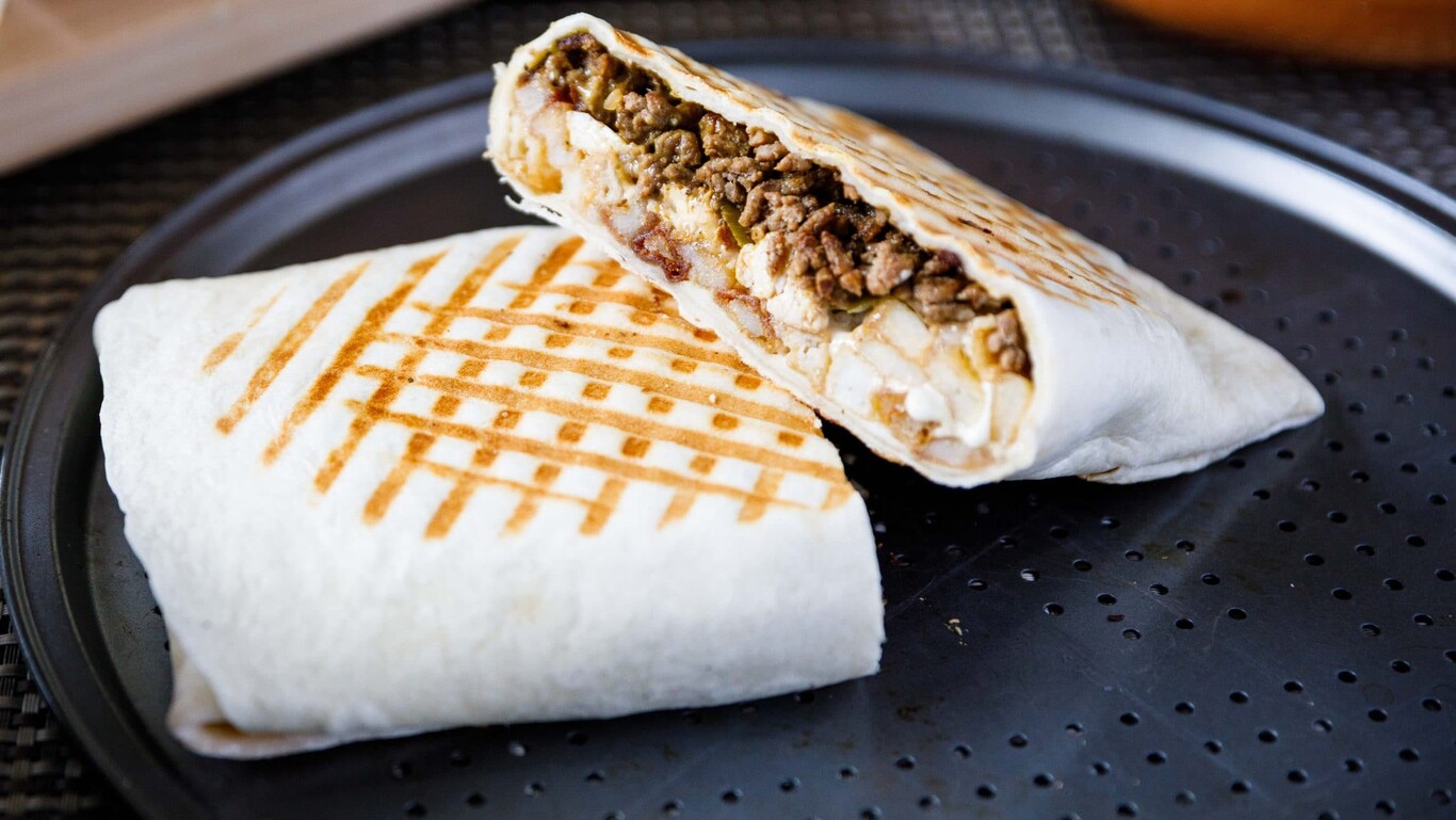 Tacos franceses: el híbrido entre panini, kebab y burrito es la ...