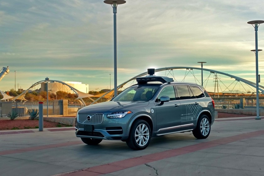 El coche autónomo de Uber en aprietos: no podrán circular en Arizona ...