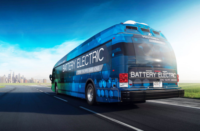 Este autobús eléctrico tiene una autonomía de 563 kilómetros por carga ...