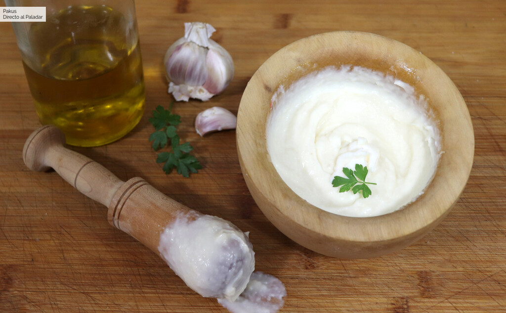 Cómo hacer salsa alioli fácil, rápido y casero: la receta tradicional ...
