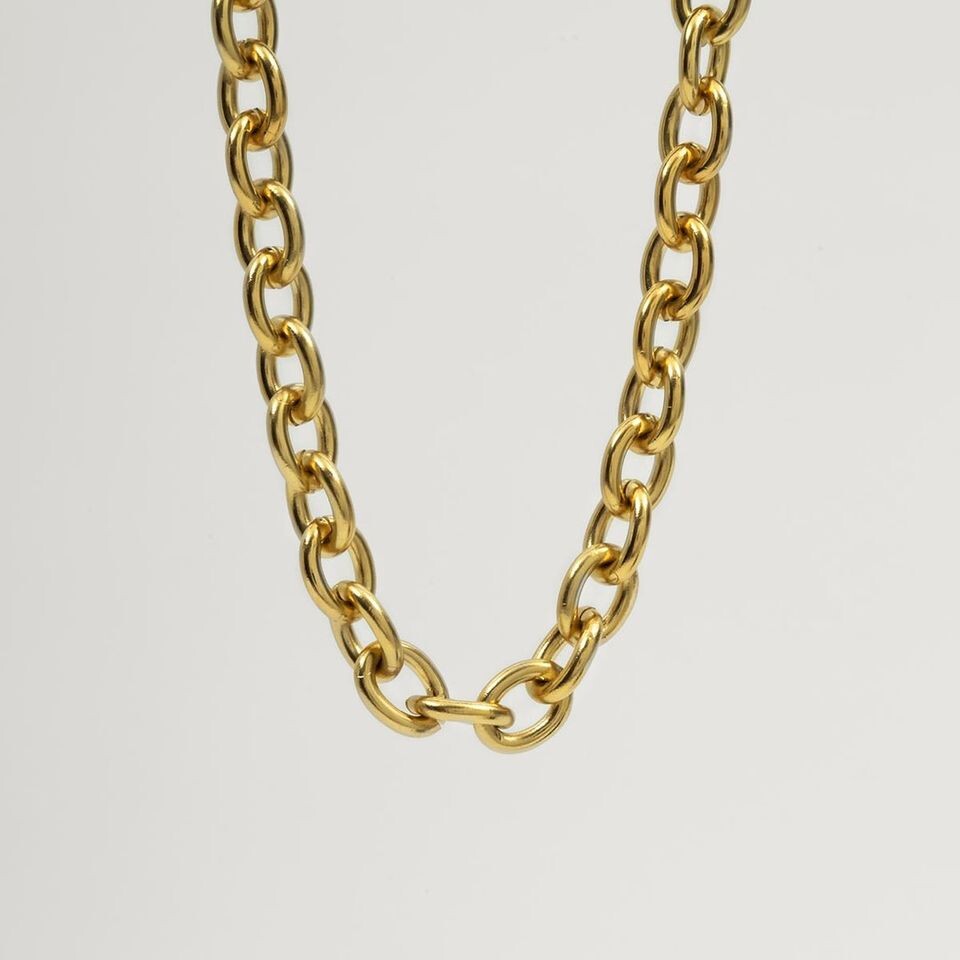 Las joyas toman el control: nueve collares tipo cadena para seguir una ...