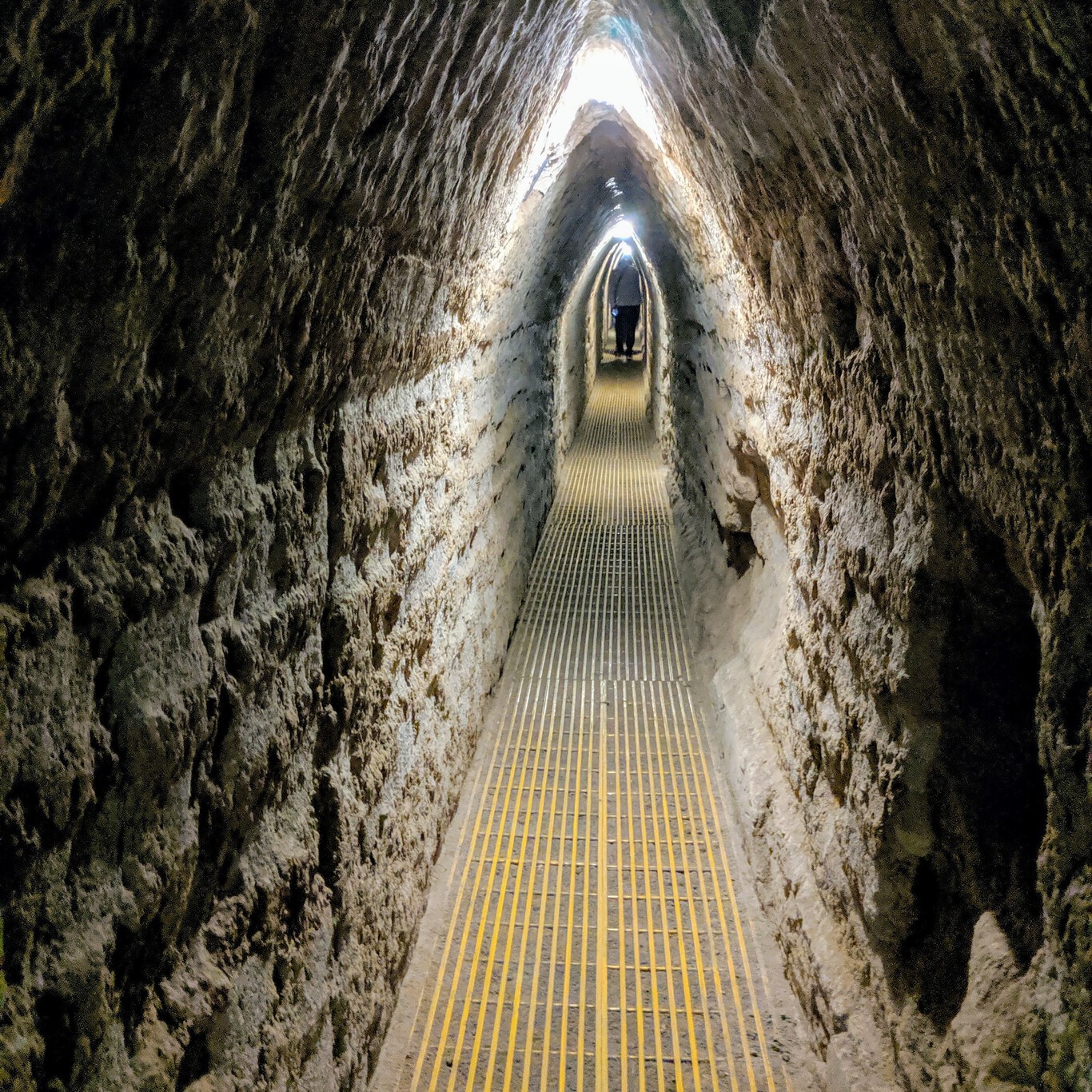 Esta zona arqueológica en Puebla resguarda una pirámide más grande que ...