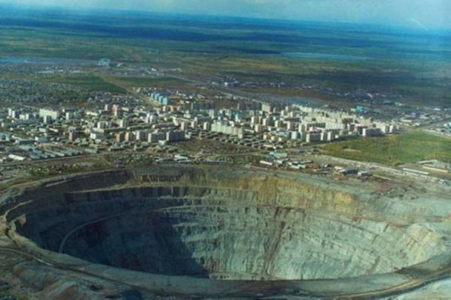 El yacimiento de Popigai en Siberia, un cráter repleto de diamantes