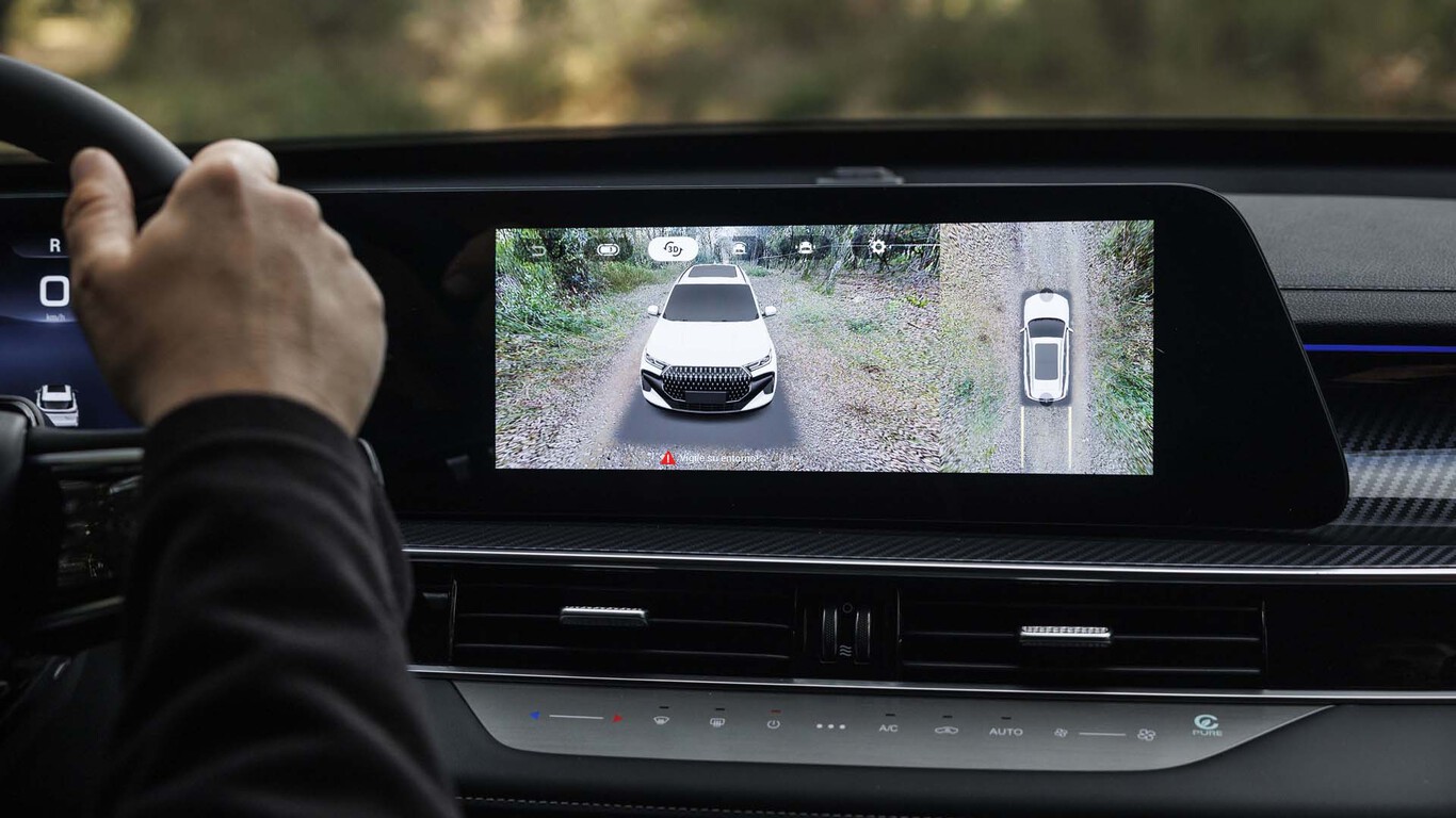 Probamos el Ebro S700: no solo es el primer coche de una marca española ...