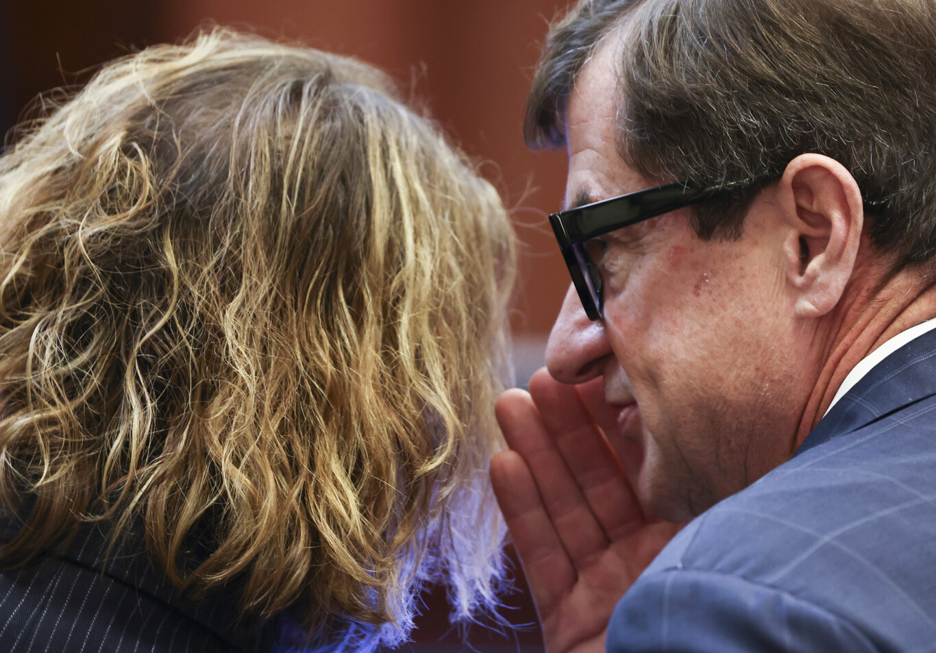 Todo lo que sabemos de Ben Chew, el abogado en la sombra de Johnny Depp ...