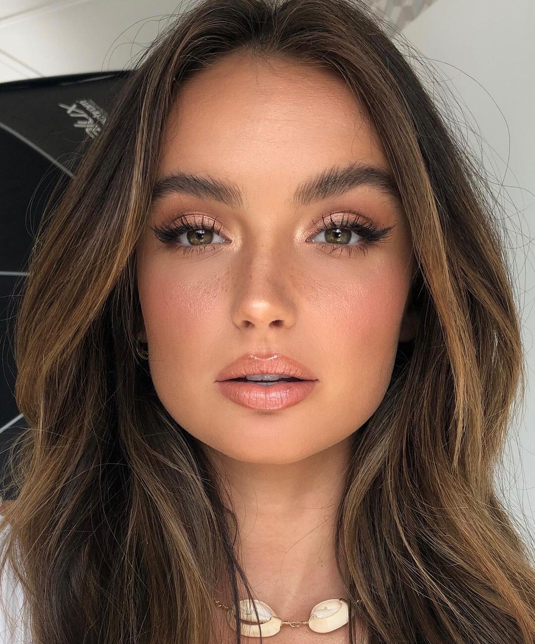 Graduation makeup to look perfect and incredibly beautiful on such a ...