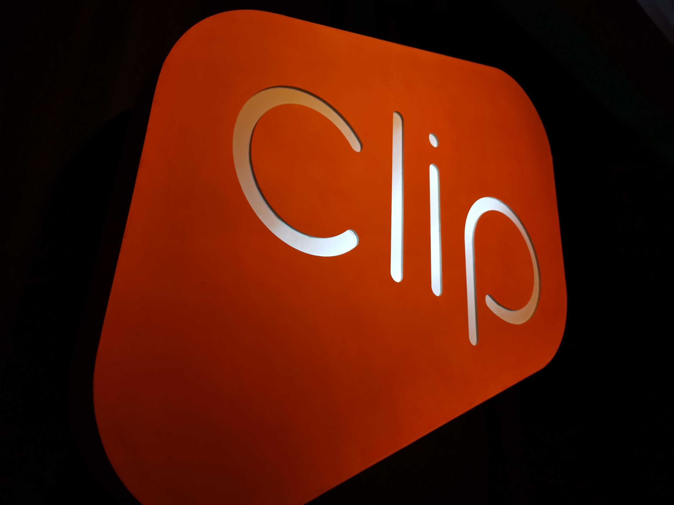 Clip entra al negocio de las recargas para telefonía móvil, esto ...