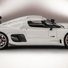 El Ultima RS 2019 es una bestia con motor V8 de hasta 1.200 CV, un peso ...