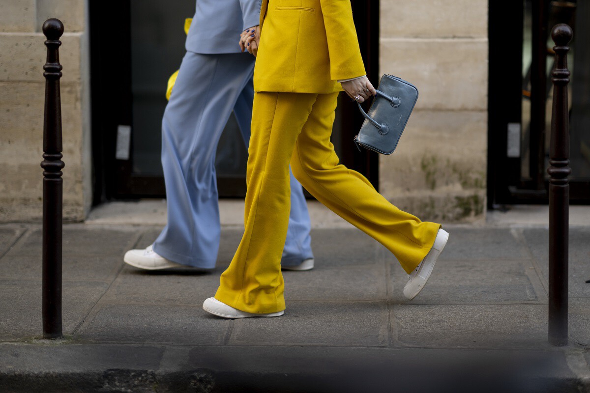 Te contamos 16 trucos para arreglar ropa teñida por otra prenda y no ...