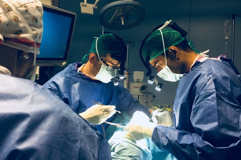 Hasta los doctores consultan YouTube para aprender a realizar ...