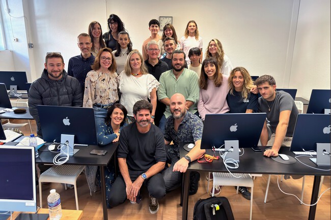 Tim Cook está en España. Esta es la razón por la que el CEO de Apple ha ...