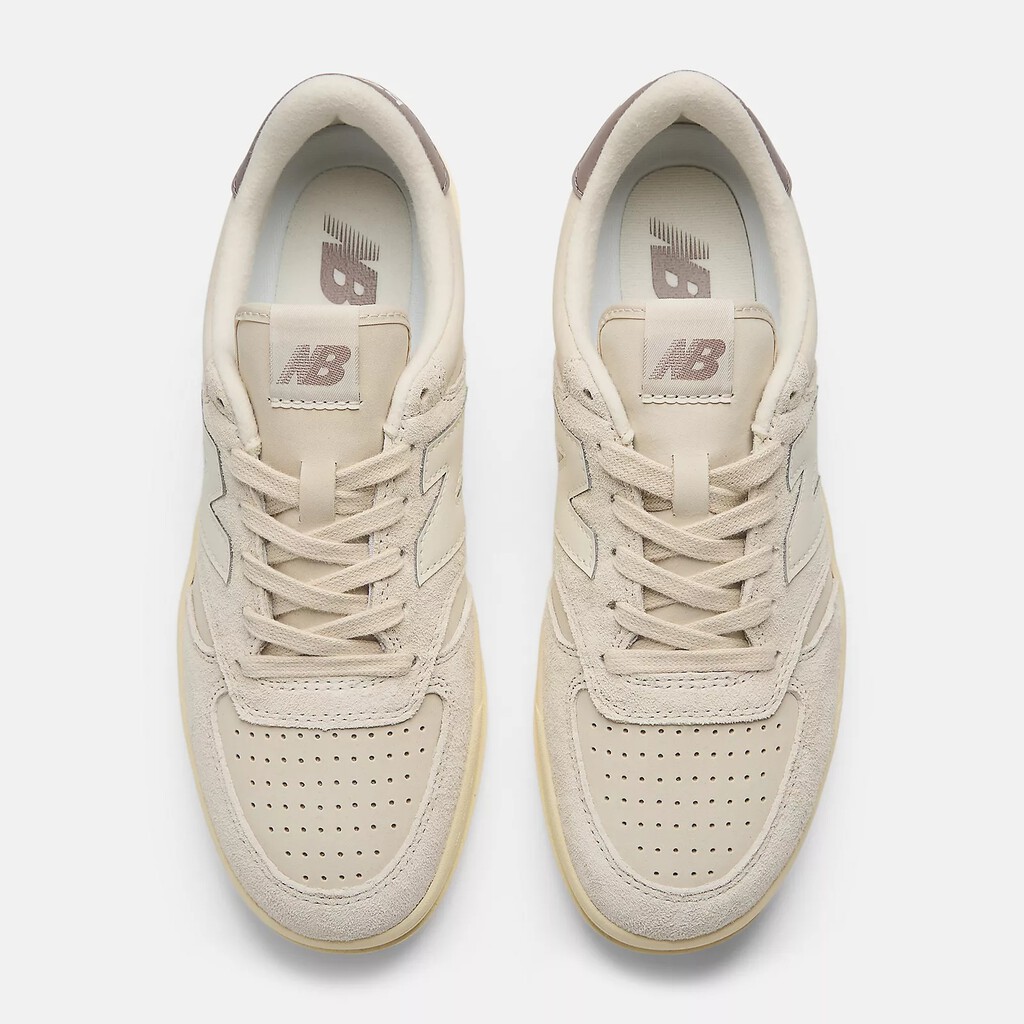 New Balance rebaja sus zapatillas color bisque que son puro encanto old ...