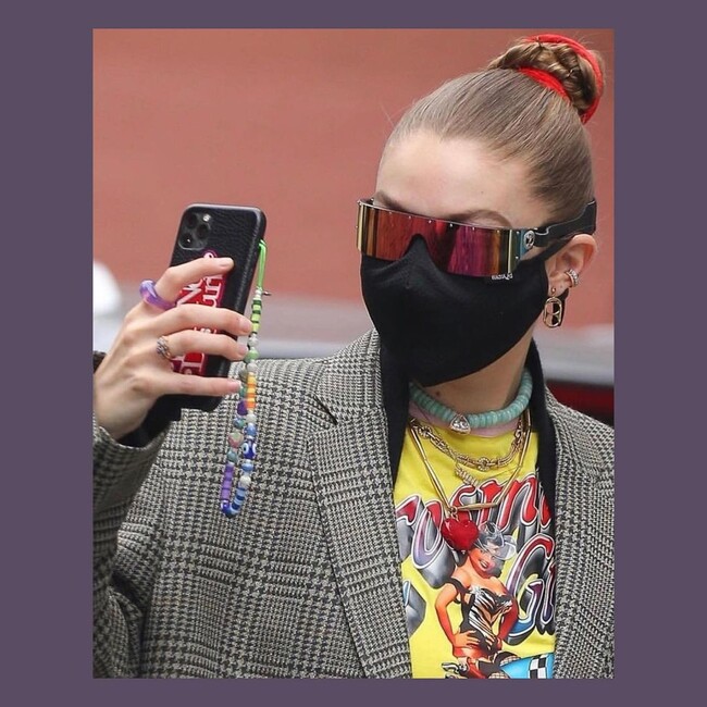 Este es el nuevo accesorio para el móvil que ya lucen Dua Lipa y Gigi ...