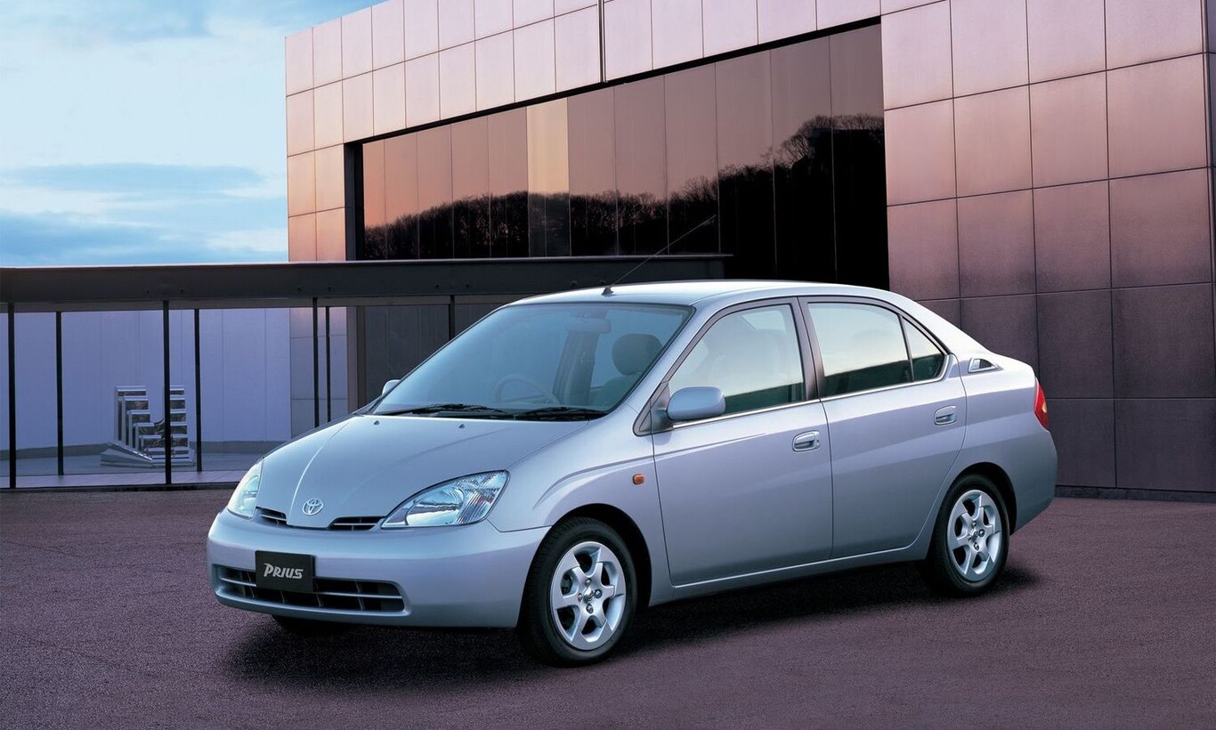 Probamos el Toyota Prius Plug-In: un apacible coche híbrido enchufable ...