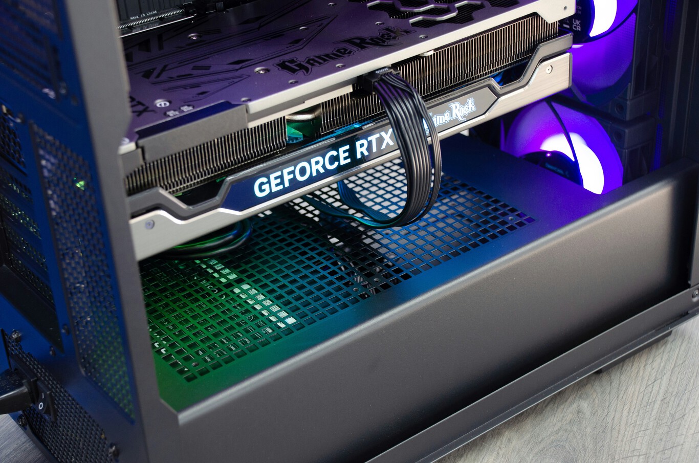 NVIDIA GeForce RTX 4090 Vs AMD Radeon RX 7900 XTX: te explicamos cuál ...