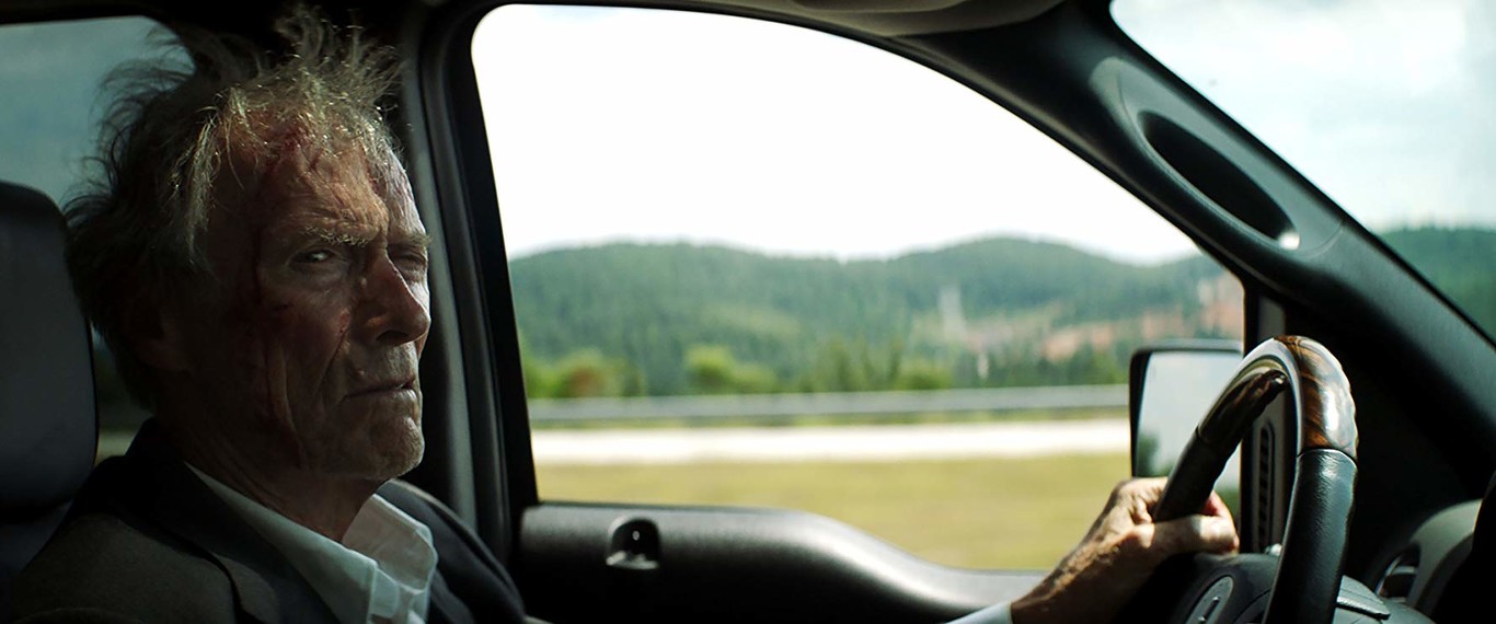 Mula (2018) crítica: funciona mejor cuando se centra en su lado más ...